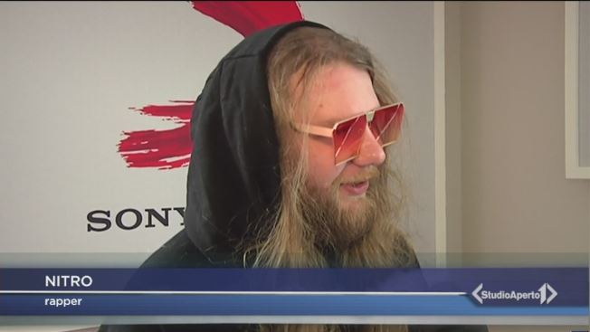 Il rapper Nitro - Studio Aperto Video | Mediaset Infinity