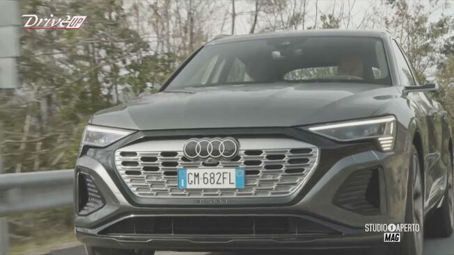 Audi presenta la nuova Q8 E-Tron - Studio Aperto Mag Video | Mediaset ...