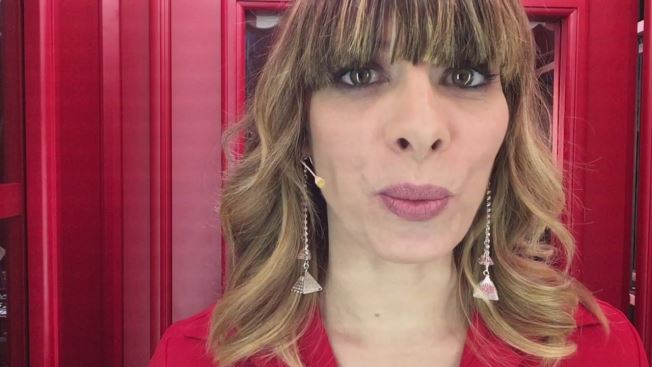 La #cabinarossa di… Laura Bozzi - Pomeriggio Cinque Video | Mediaset ...