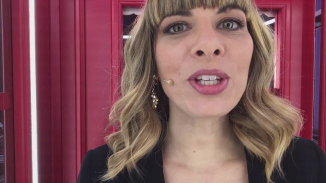 La #cabinarossa di… Laura Bozzi - Pomeriggio Cinque Video | Mediaset ...