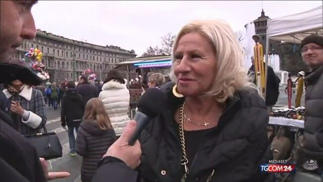 Natale a Milano, la fiera degli obej obej - Tgcom24 Video | Mediaset ...