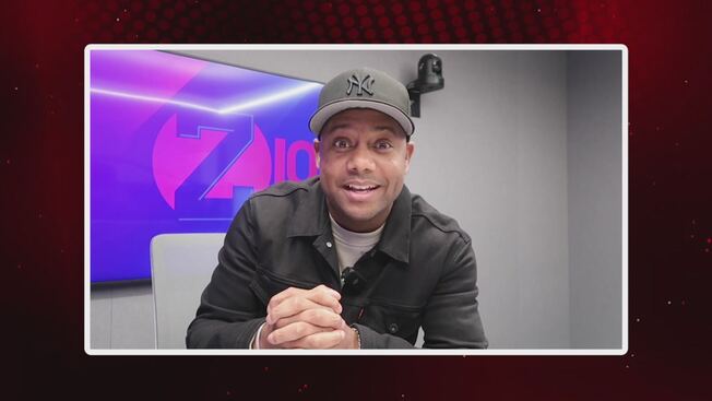 Maxwell, speaker di Z100, a R101 World Radio Day - R101 Video ...